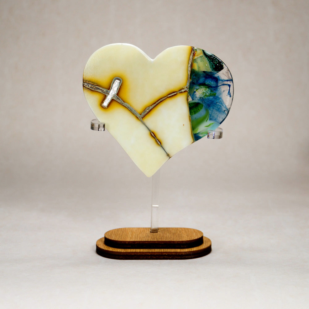 Kintsugi Heart (kh-2023-0028) – Byrd Glass